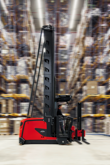 Linde Material Handling Introduces New VNA Trucks