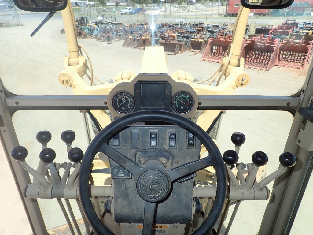 The Difference Between the 140H & Cat 140M Grader