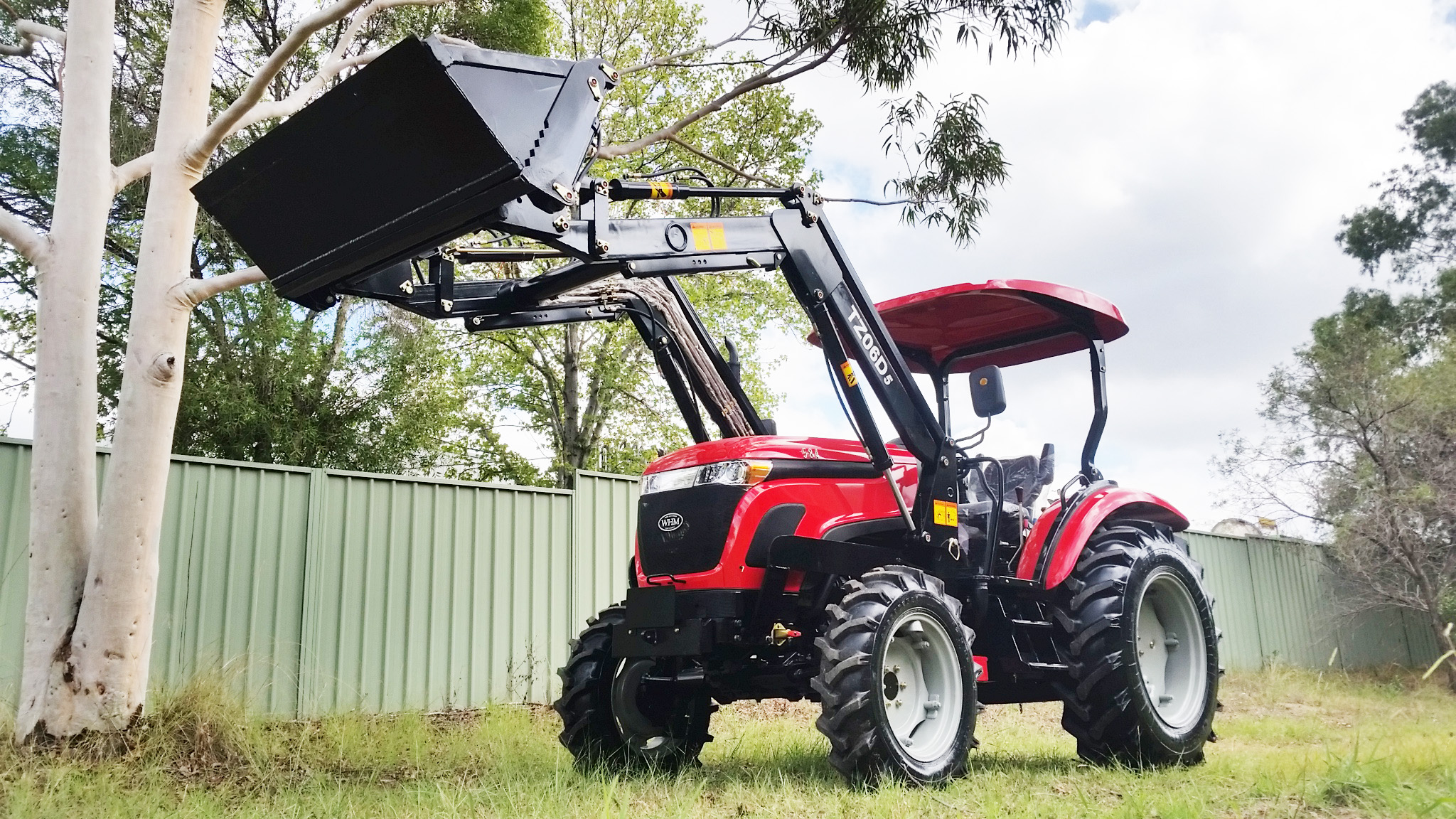 A Buyer’s Guide to Getting the Right Utility Tractor